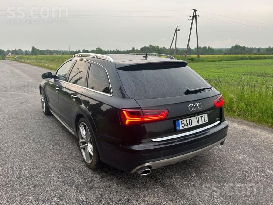 Black Audi Allroad 2017 in Tallinn, with an engine capacity of 3.00 L and mileage of 336 thousand km for 15500 €, photo 7 on AUTOMOTO.COM.LV