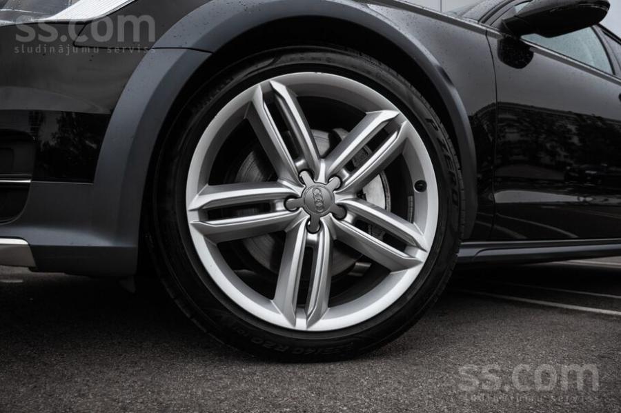 Melns Audi Allroad 2018 Rīga, ar dzinēja tilpumu 3.00 L un nobraukumu 268 tūkst. km par 16500 €, foto 5 vietnē AUTOMOTO.COM.LV