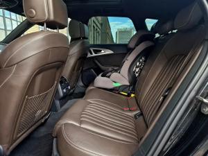 Black Audi Allroad 2019 in Riga, with an engine capacity of 3.00 L and mileage of 223 thousand km for 21700 €, photo 8 on AUTOMOTO.COM.LV