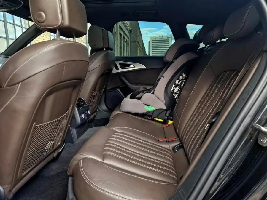 Black Audi Allroad 2019 in Riga, with an engine capacity of 3.00 L and mileage of 223 thousand km for 21700 €, photo 8 on AUTOMOTO.COM.LV