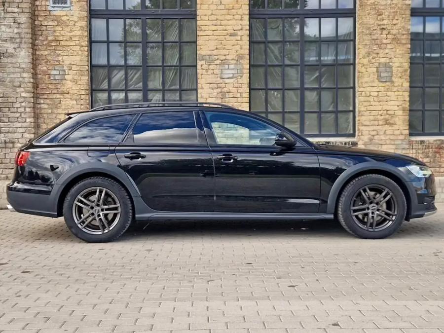 Black Audi Allroad 2019 in Riga, with an engine capacity of 3.00 L and mileage of 223 thousand km for 21700 €, photo 26 on AUTOMOTO.COM.LV