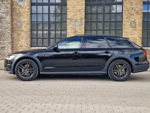 Black Audi Allroad 2019 in Riga, with an engine capacity of 3.00 L and mileage of 223 thousand km for 21700 €, photo 27 on AUTOMOTO.COM.LV