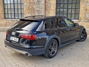 Black Audi Allroad 2019 in Riga, with an engine capacity of 3.00 L and mileage of 223 thousand km for 21700 €, photo 30 on AUTOMOTO.COM.LV