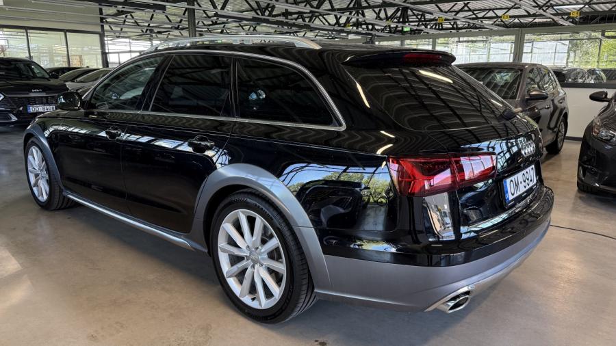 Melns Audi Allroad 2019 Rīga, ar dzinēja tilpumu 3.00 L un nobraukumu 109 tūkst. km par 1990000 €, foto 3 vietnē AUTOMOTO.COM.LV