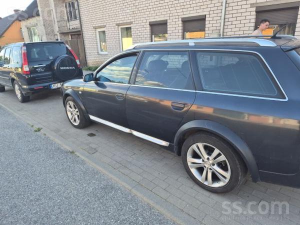 Zils Audi Allroad 2003 Daugavpils, ar dzinēja tilpumu 2.50 L un nobraukumu 483 tūkst. km par 1750 €, foto 6 vietnē AUTOMOTO.COM.LV
