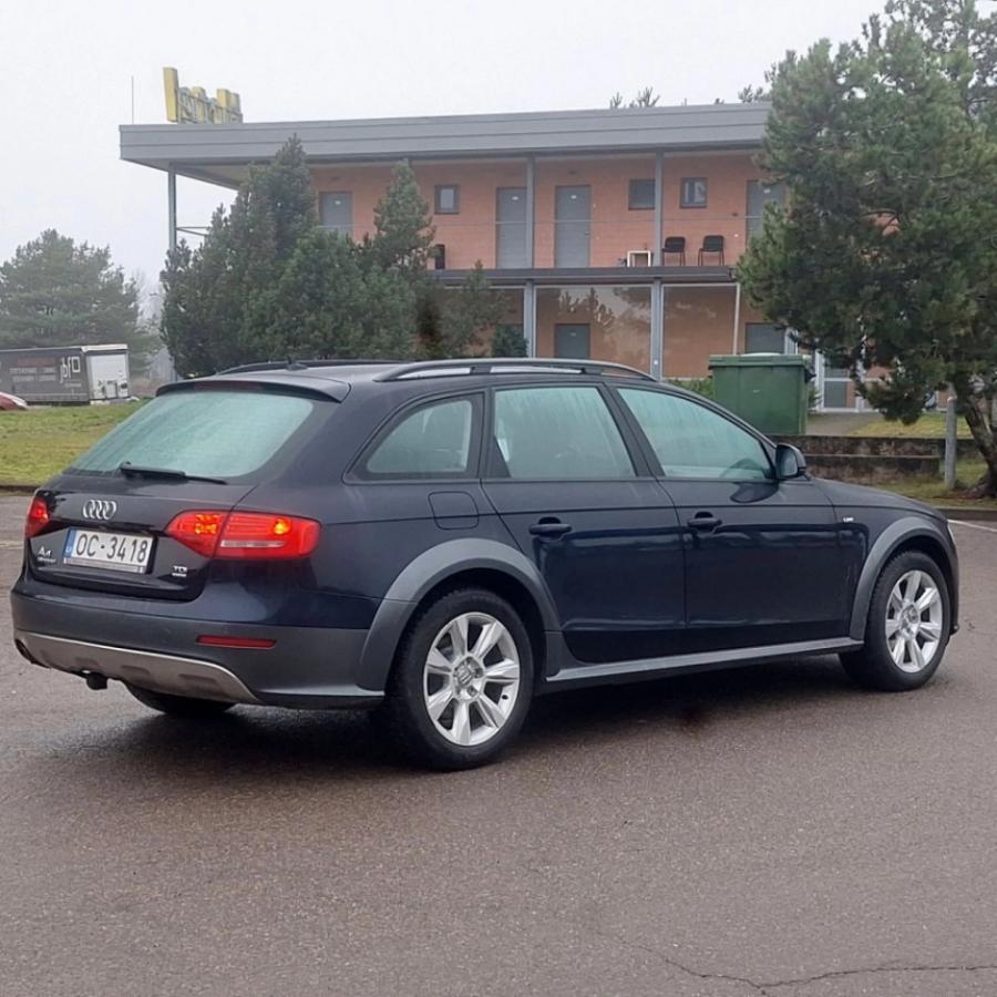 Zils Audi Allroad 2010 Cēsis, ar dzinēja tilpumu 2.00 L un nobraukumu 210 tūkst. km par 7800 €, foto 4 vietnē AUTOMOTO.COM.LV