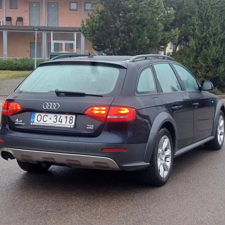 Zils Audi Allroad 2010 Cēsis, ar dzinēja tilpumu 2.00 L un nobraukumu 210 tūkst. km par 7800 €, foto 5 vietnē AUTOMOTO.COM.LV