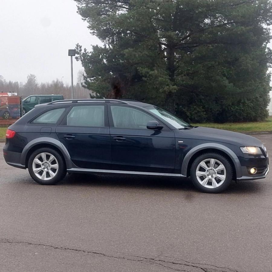 Zils Audi Allroad 2010 Cēsis, ar dzinēja tilpumu 2.00 L un nobraukumu 210 tūkst. km par 7800 €, foto 7 vietnē AUTOMOTO.COM.LV