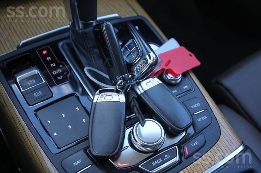 Zils Audi Allroad 2012 Tukums, ar dzinēja tilpumu 3.00 L un nobraukumu 320 tūkst. km par 14900 €, foto 16 vietnē AUTOMOTO.COM.LV