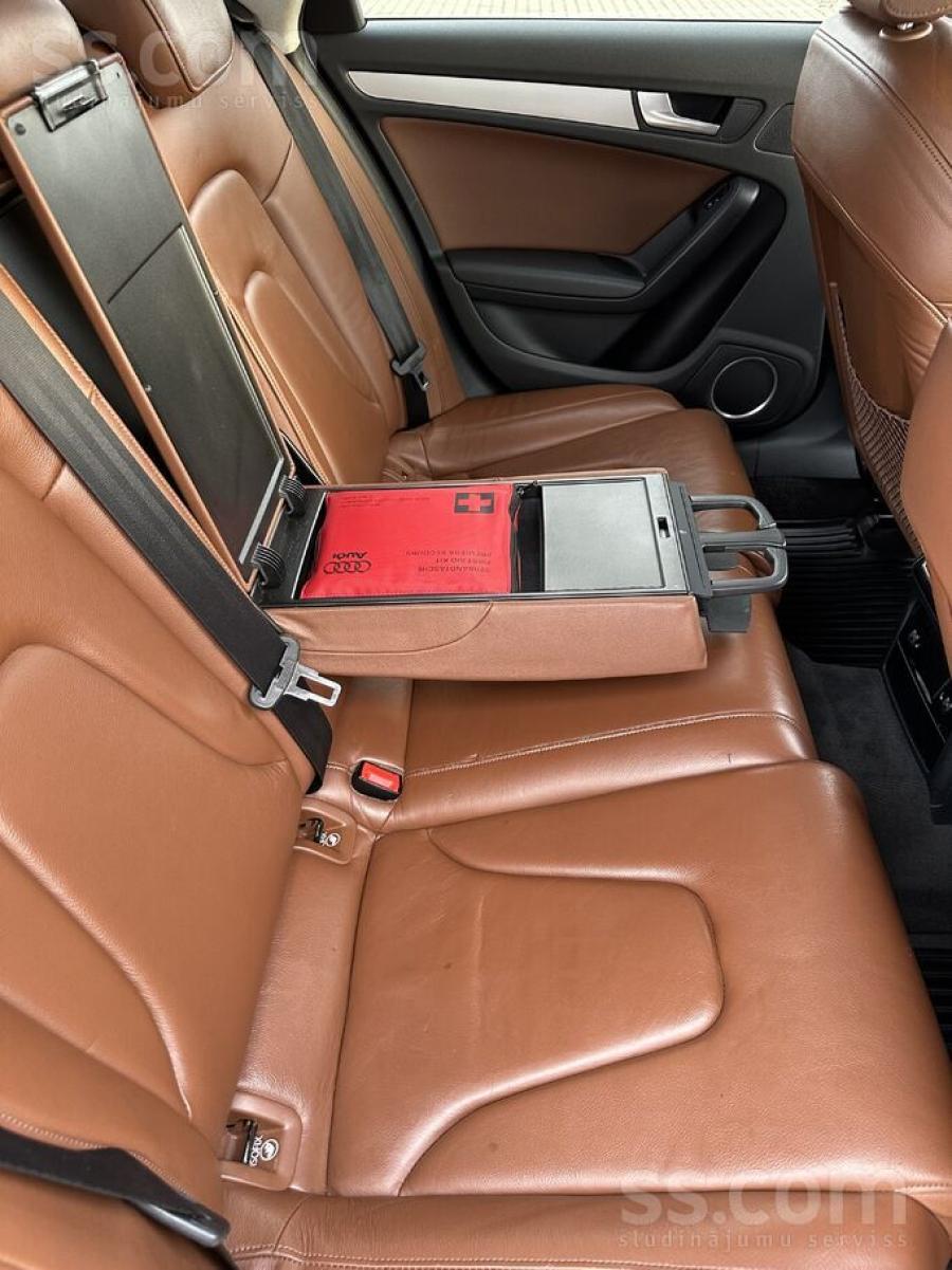 Brown Audi Allroad 2010 in Riga, with an engine capacity of 3.00 L and mileage of 293 thousand km for 9000 €, photo 14 on AUTOMOTO.COM.LV