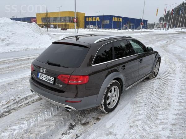 Brūns Audi Allroad 2010 Rīga, ar dzinēja tilpumu 3.00 L un nobraukumu 263 tūkst. km par 9500 €, foto 5 vietnē AUTOMOTO.COM.LV