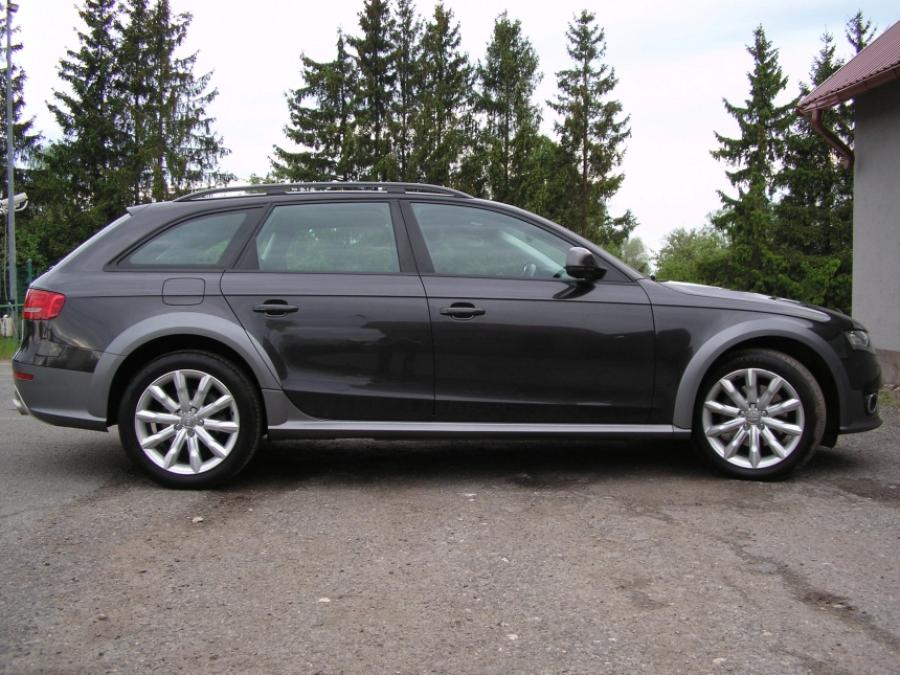 Brūns Audi Allroad 2010 Rīga, ar dzinēja tilpumu 3.00 L un nobraukumu 262 tūkst. km par 8950 €, foto 18 vietnē AUTOMOTO.COM.LV
