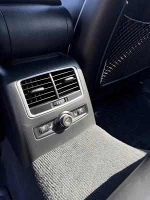 Brūns Audi Allroad 2010 Ventspils, ar dzinēja tilpumu 3.00 L un nobraukumu 349 tūkst. km par 6990 €, foto 17 vietnē AUTOMOTO.COM.LV