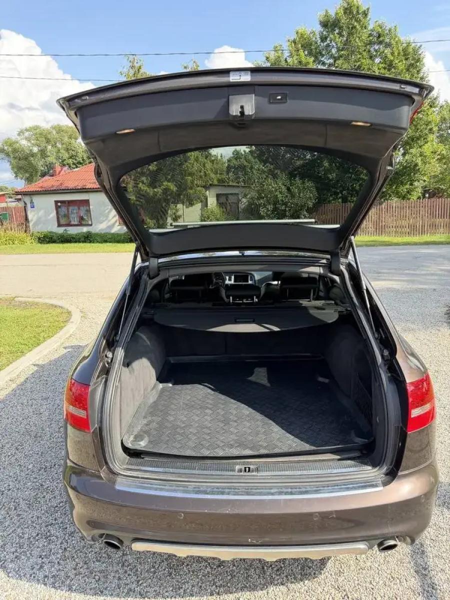 Brūns Audi Allroad 2010 Ventspils, ar dzinēja tilpumu 3.00 L un nobraukumu 349 tūkst. km par 6990 €, foto 20 vietnē AUTOMOTO.COM.LV