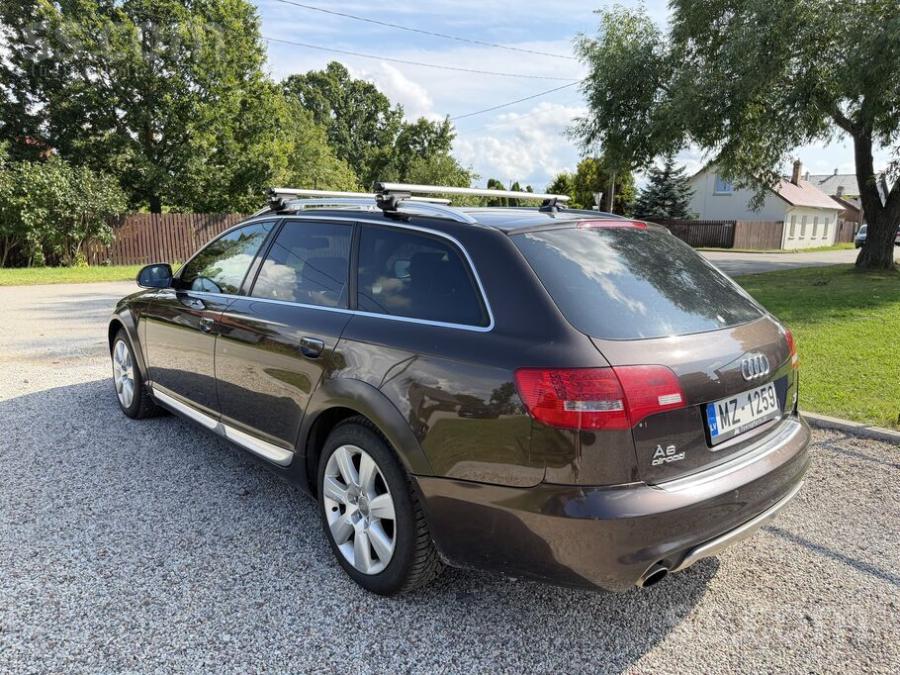 Brown Audi Allroad 2010 in Ventspils, with an engine capacity of 3.00 L and mileage of 349 thousand km for 6990 €, photo 9 on AUTOMOTO.COM.LV