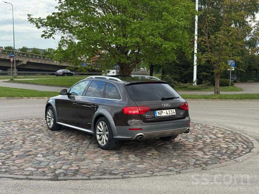 Brūns Audi Allroad 2011 Rīga, ar dzinēja tilpumu 3.00 L un nobraukumu 235 tūkst. km par 6950 €, foto 4 vietnē AUTOMOTO.COM.LV