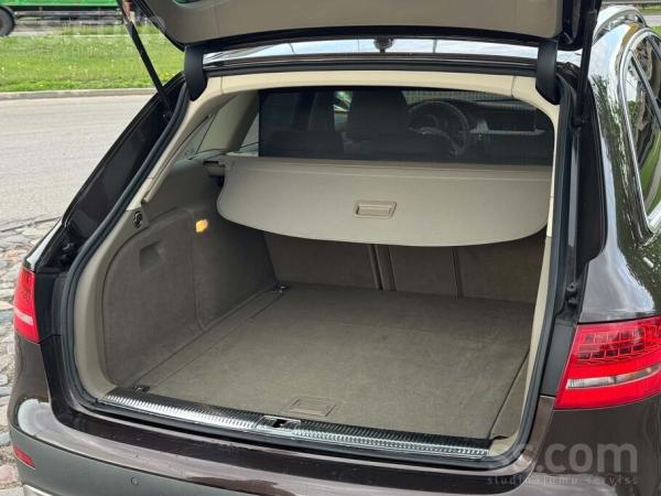 Brown Audi Allroad 2011 in Riga, with an engine capacity of 3.00 L and mileage of 235 thousand km for 6950 €, photo 5 on AUTOMOTO.COM.LV
