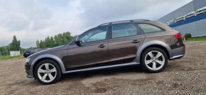 Brown Audi Allroad 2011 in Daugavpils, with an engine capacity of 2.00 L and mileage of 291 thousand km for 7950 €, photo 3 on AUTOMOTO.COM.LV