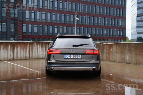 Brown Audi Allroad 2012 in Valmiera, with an engine capacity of 3.00 L and mileage of 283 thousand km for 10845 €, photo 4 on AUTOMOTO.COM.LV