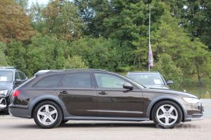 Brown Audi Allroad 2012 in Tukums, with an engine capacity of 3.00 L and mileage of 309 thousand km for 11500 €, photo 31 on AUTOMOTO.COM.LV