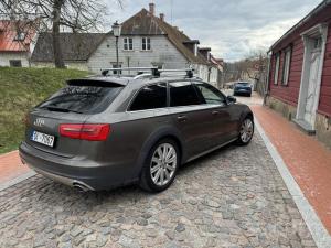 Brown Audi Allroad 2013 in Cesis, with an engine capacity of 3.00 L and mileage of 350 thousand km for 9990 €, photo 8 on AUTOMOTO.COM.LV