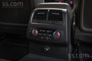 Brown Audi Allroad 2014 in Riga, with an engine capacity of 3.00 L and mileage of 205 thousand km for 14950 €, photo 16 on AUTOMOTO.COM.LV