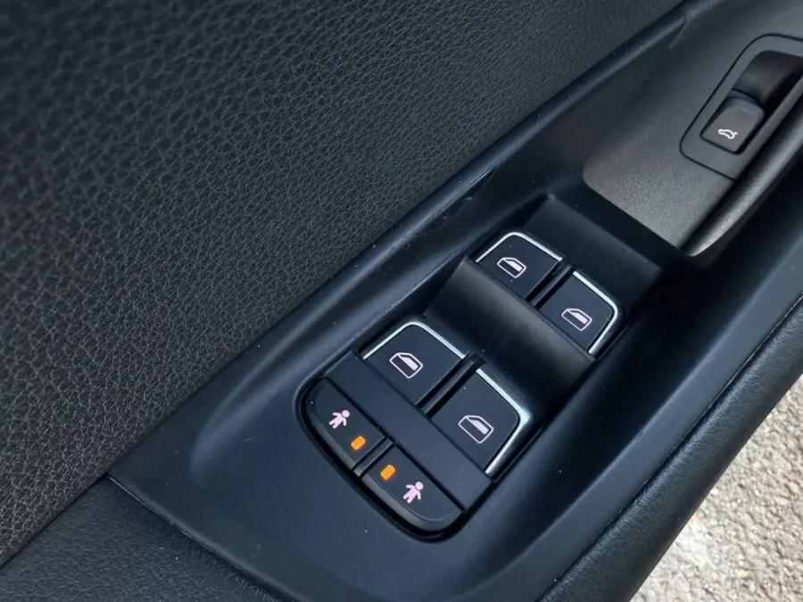 Brūns Audi Allroad 2014 Rīga, ar dzinēja tilpumu 3.00 L un nobraukumu 237 tūkst. km par 6800 €, foto 18 vietnē AUTOMOTO.COM.LV