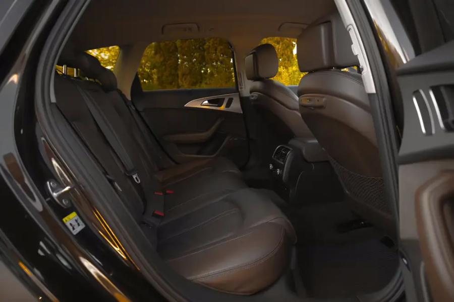 Brown Audi Allroad 2016 in Jelgava, with an engine capacity of 3.00 L and mileage of 255 thousand km for 22900 €, photo 26 on AUTOMOTO.COM.LV