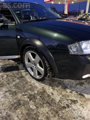 Green Audi Allroad 2003 in Riga, with an engine capacity of 2.50 L and mileage of 348 thousand km for 3300 €, photo 2 on AUTOMOTO.COM.LV