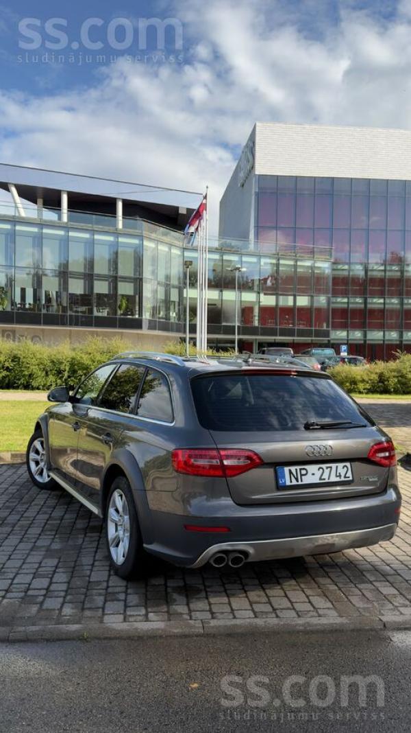 Zaļš Audi Allroad 2013 Rēzekne, ar dzinēja tilpumu 2.00 L un nobraukumu 350 tūkst. km par 8999 €, foto 7 vietnē AUTOMOTO.COM.LV