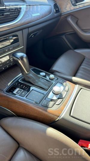 Green Audi Allroad 2015 in Aluksne, with an engine capacity of 3.00 L and mileage of 0 thousand km for 19900 €, photo 9 on AUTOMOTO.COM.LV