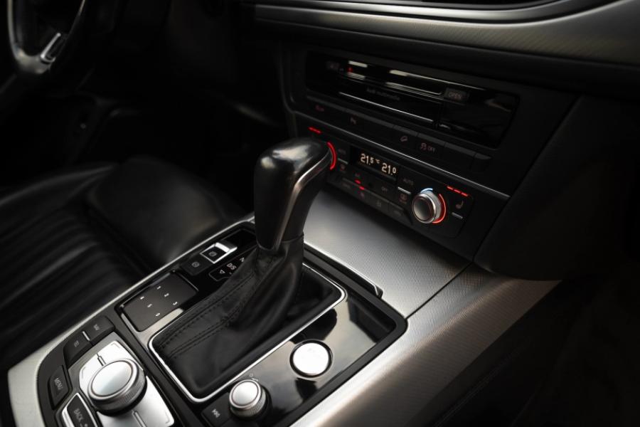 Zaļš Audi Allroad 2017 Rīga, ar dzinēja tilpumu 3.00 L un nobraukumu 249 tūkst. km par 19200 €, foto 11 vietnē AUTOMOTO.COM.LV