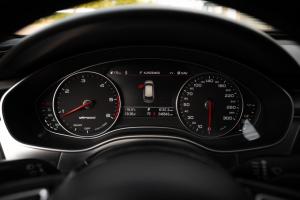 Zaļš Audi Allroad 2017 Rīga, ar dzinēja tilpumu 3.00 L un nobraukumu 249 tūkst. km par 19200 €, foto 22 vietnē AUTOMOTO.COM.LV