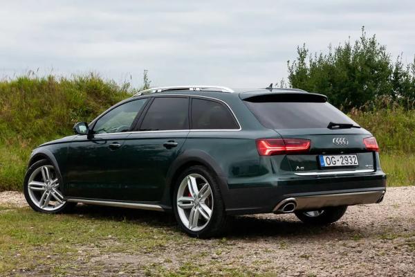 Zaļš Audi Allroad 2017 Rīga, ar dzinēja tilpumu 3.00 L un nobraukumu 239 tūkst. km par 17995 €, foto 2 vietnē AUTOMOTO.COM.LV