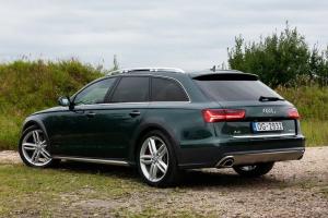 Green Audi Allroad 2017 in Riga, with an engine capacity of 3.00 L and mileage of 239 thousand km for 17995 €, photo 3 on AUTOMOTO.COM.LV