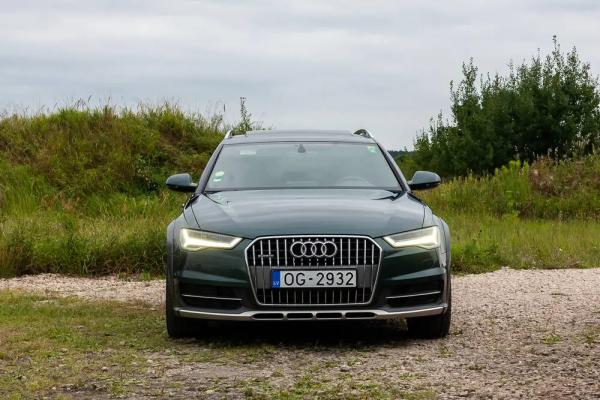 Zaļš Audi Allroad 2017 Rīga, ar dzinēja tilpumu 3.00 L un nobraukumu 239 tūkst. km par 17995 €, foto 7 vietnē AUTOMOTO.COM.LV