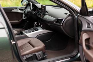 Green Audi Allroad 2017 in Riga, with an engine capacity of 3.00 L and mileage of 239 thousand km for 17995 €, photo 24 on AUTOMOTO.COM.LV