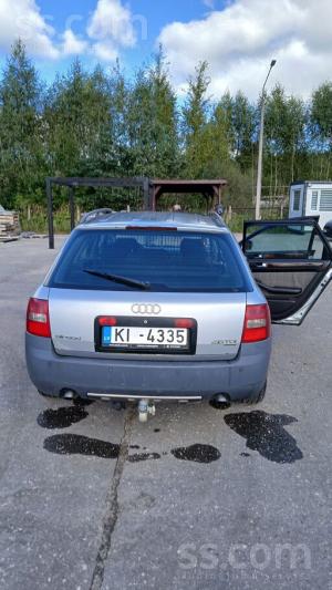 Pelēks Audi Allroad 2001 Jelgava, ar dzinēja tilpumu 2.50 L un nobraukumu 300 tūkst. km par 1600 €, foto 8 vietnē AUTOMOTO.COM.LV