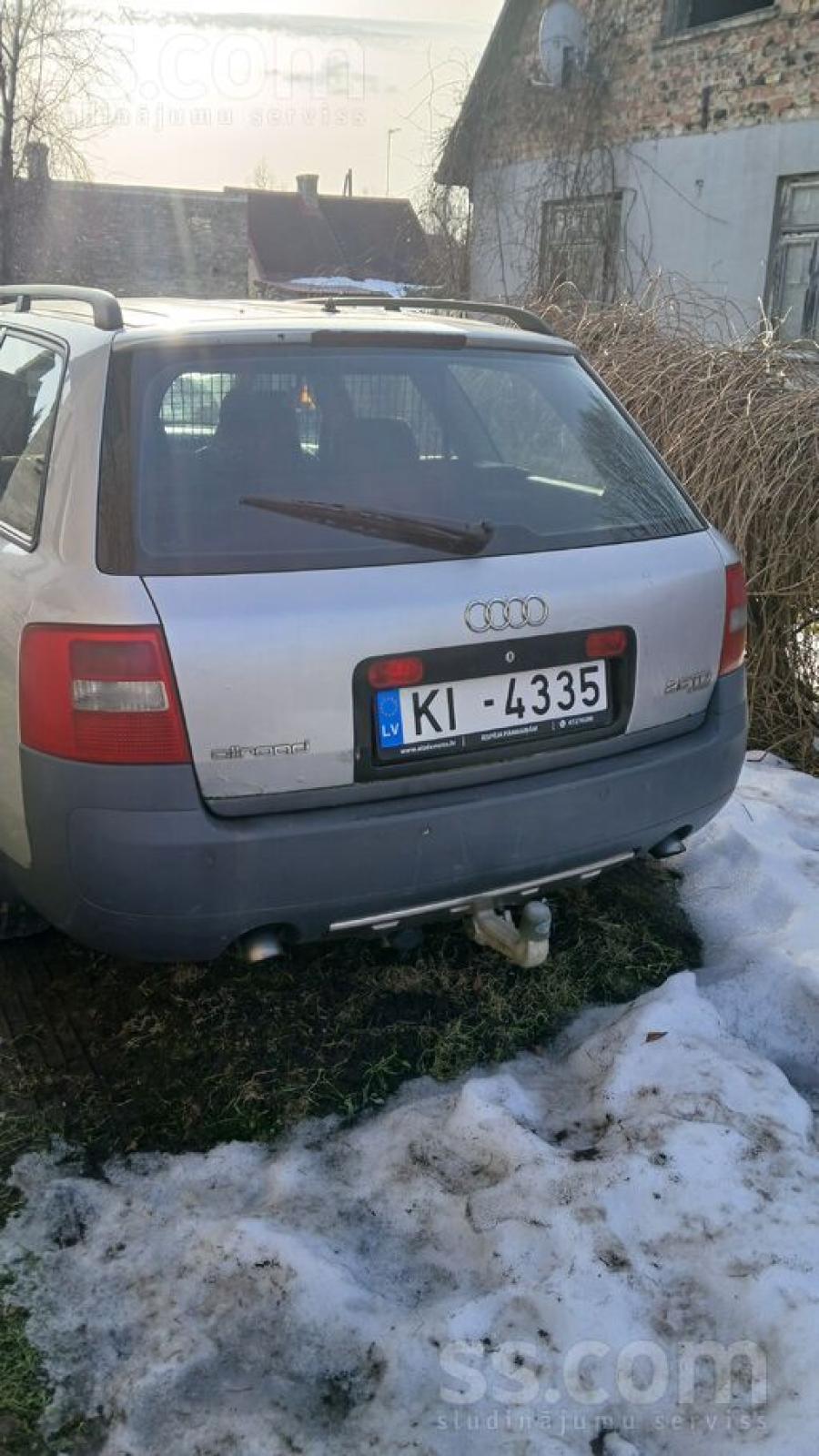 Pelēks Audi Allroad 2001 Jelgava, ar dzinēja tilpumu 2.50 L un nobraukumu 300 tūkst. km par 1300 €, foto 14 vietnē AUTOMOTO.COM.LV