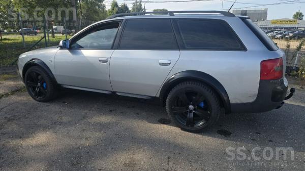 Audi Allroad 2001 Rīga vietnē Pelēks Audi Allroad 2001 Rīga, ar dzinēja tilpumu 2.70 L un nobraukumu 300 tūkst. km par 10000 €, foto 3 vietnē AUTOMOTO.COM.LV