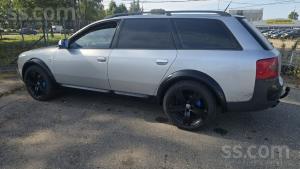 Pelēks Audi Allroad 2001 Rīga, ar dzinēja tilpumu 2.70 L un nobraukumu 300 tūkst. km par 10000 €, foto 3 vietnē AUTOMOTO.COM.LV