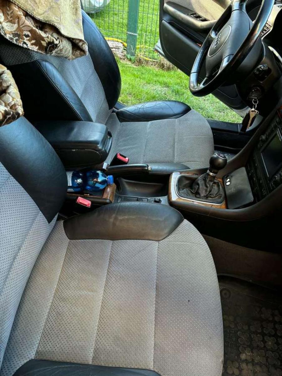 Pelēks Audi Allroad 2003 Trakai, ar dzinēja tilpumu 2.50 L un nobraukumu 432 tūkst. km par 2100 €, foto 4 vietnē AUTOMOTO.COM.LV