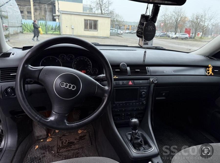 Grey Audi Allroad 2004 in Riga, with an engine capacity of 2.50 L and mileage of 298 thousand km for 3000 €, photo 6 on AUTOMOTO.COM.LV