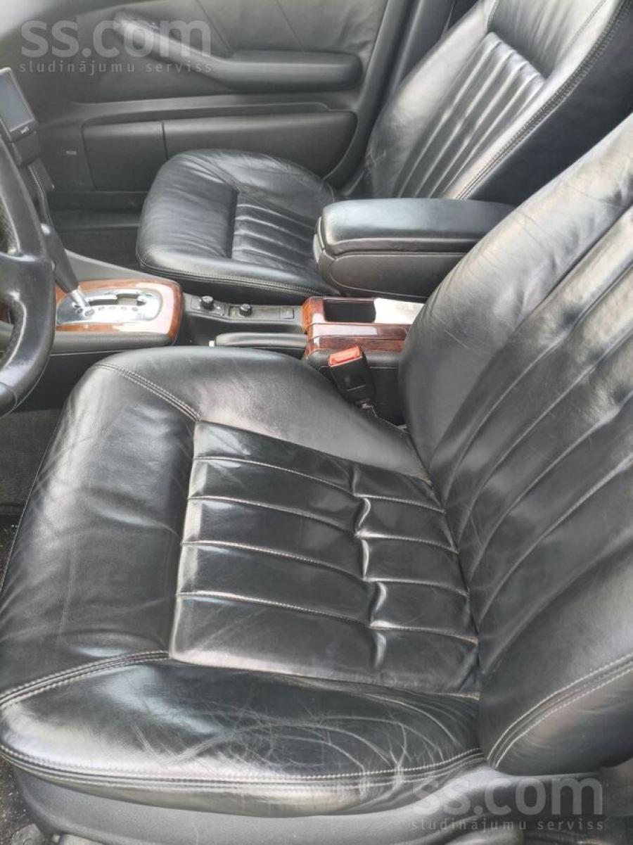 Pelēks Audi Allroad 2004 Rēzekne, ar dzinēja tilpumu 2.50 L un nobraukumu 290 tūkst. km par 1750 €, foto 10 vietnē AUTOMOTO.COM.LV