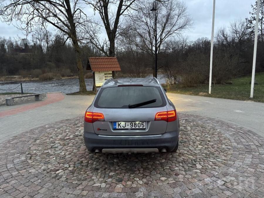 Grey Audi Allroad 2007 in Bauska, with an engine capacity of 3.00 L and mileage of 325 thousand km for 4250 €, photo 4 on AUTOMOTO.COM.LV