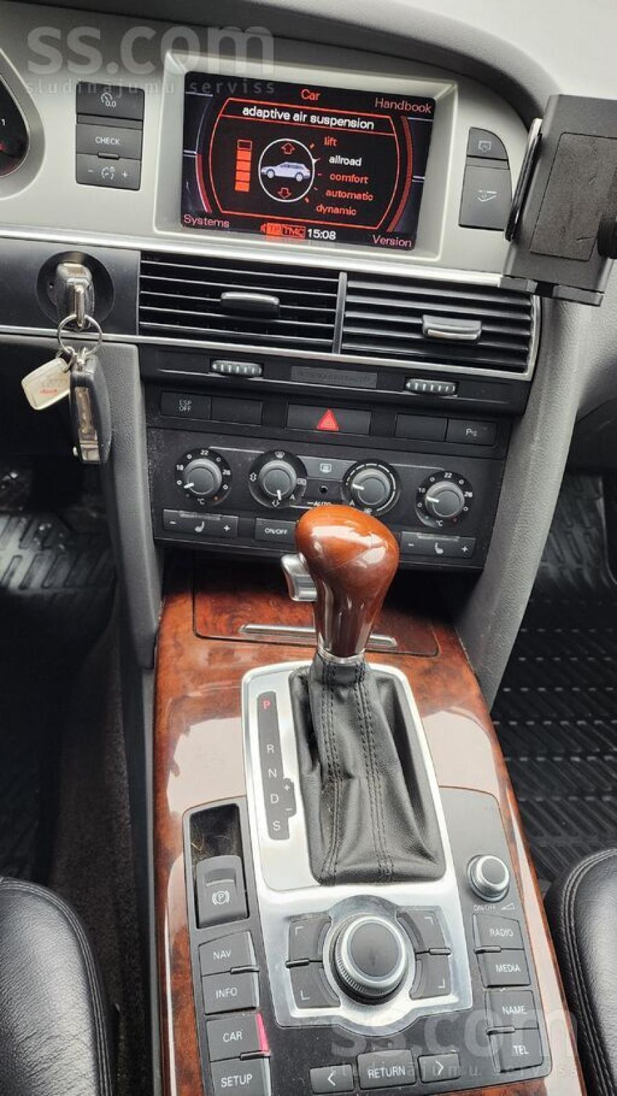 Pelēks Audi Allroad 2007 Ogre, ar dzinēja tilpumu 3.00 L un nobraukumu 282 tūkst. km par 4199 €, foto 9 vietnē AUTOMOTO.COM.LV