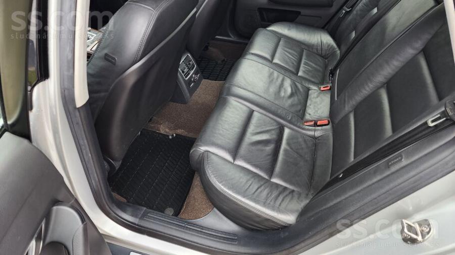 Pelēks Audi Allroad 2007 Ogre, ar dzinēja tilpumu 3.00 L un nobraukumu 282 tūkst. km par 4199 €, foto 26 vietnē AUTOMOTO.COM.LV