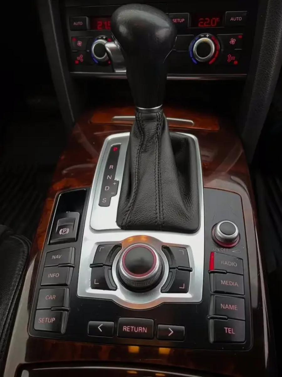 Pelēks Audi Allroad 2007 Jelgava, ar dzinēja tilpumu 3.00 L un nobraukumu 327 tūkst. km par 6900 €, foto 17 vietnē AUTOMOTO.COM.LV