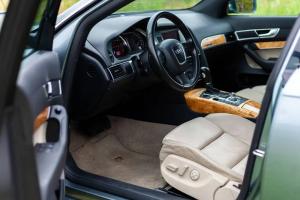 Grey Audi Allroad 2007 in Riga, with an engine capacity of 2.70 L and mileage of 387 thousand km for 5495 €, photo 17 on AUTOMOTO.COM.LV