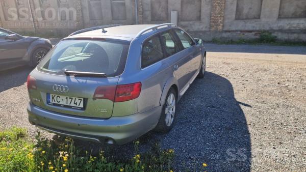 Grey Audi Allroad 2007 in Riga, with an engine capacity of 3.00 L and mileage of 320 thousand km for 3000 €, photo 2 on AUTOMOTO.COM.LV